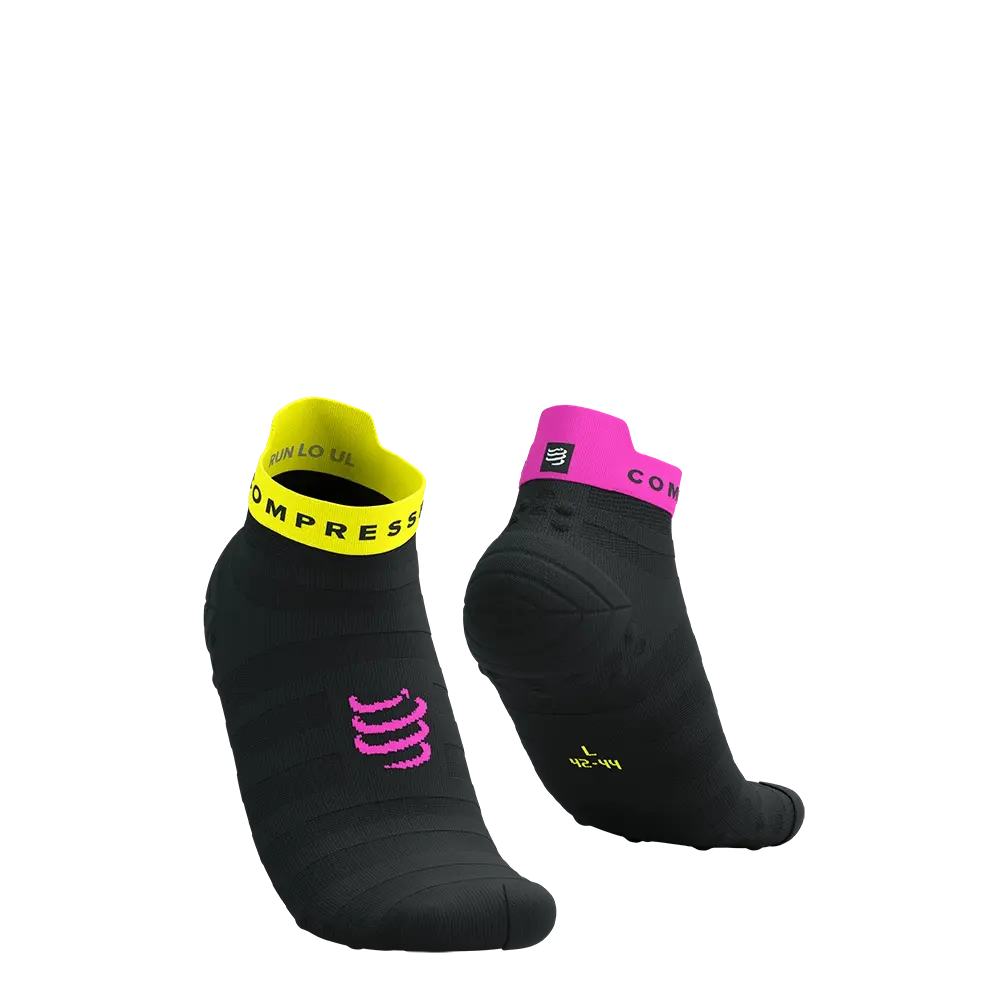 Compressport Pro Racing v4.0 Ultralight Run Low Compressiesokken Zwart ...